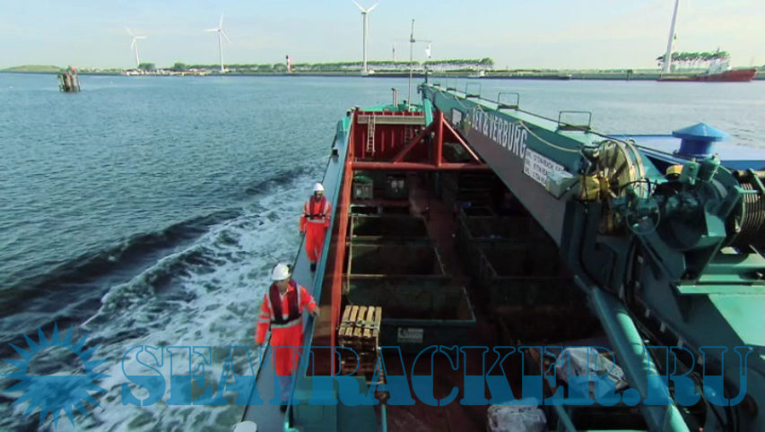 Too Good To Waste (Rotterdam Waste Management) [2014, AVI] › Marine Tracker